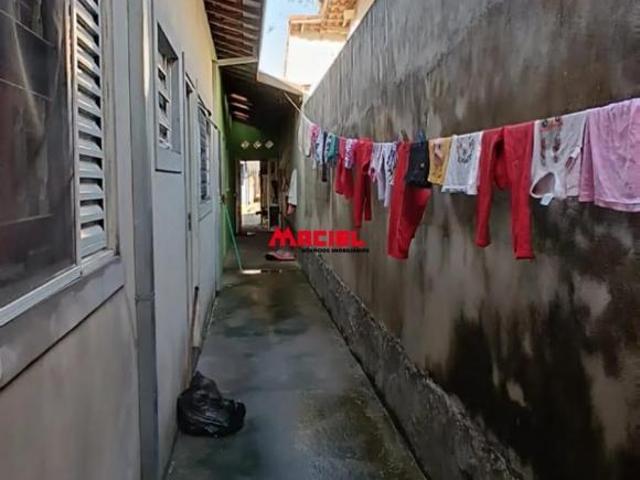 casa bem localizada