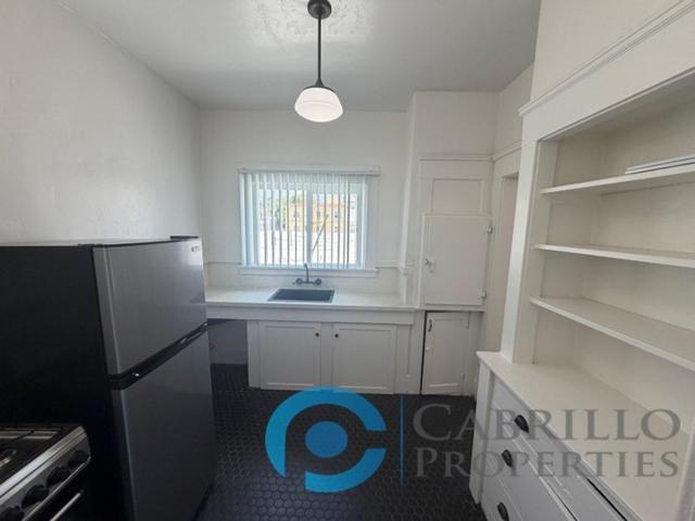 Casa Blanca Apartments Studio Apartment for Rent at 401 423 401 423 E Juniper Street & 2241 4th Avenue, San Diego, CA 92101 Little Italy