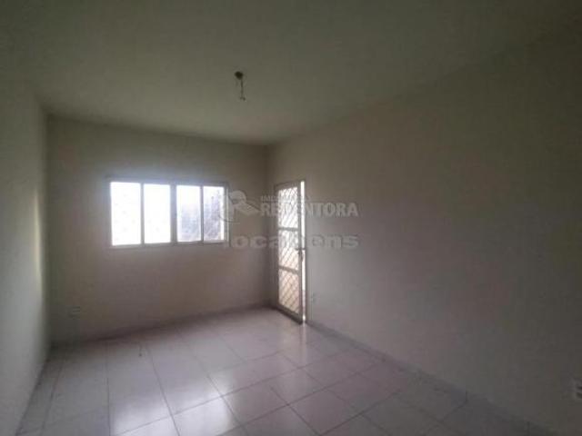Casa boa para renda Já Locada Venda Solo Sagrado