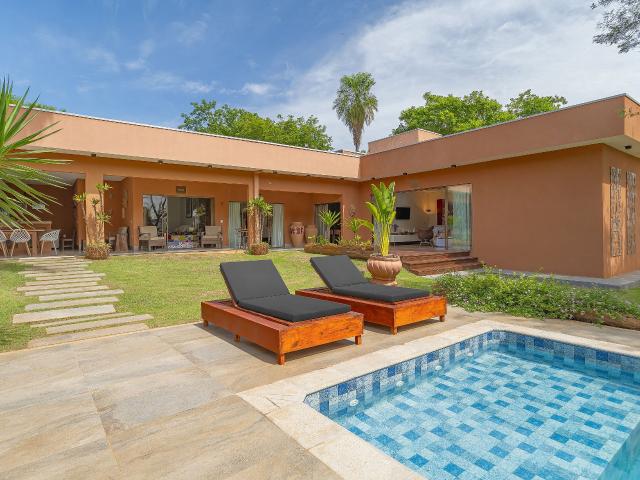 Casa Bonita Luxo com Serviços por Carpediem