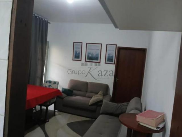 Casa Bosque dos Eucaliptos 3 Dormitórios 107m² Aceita Permuta