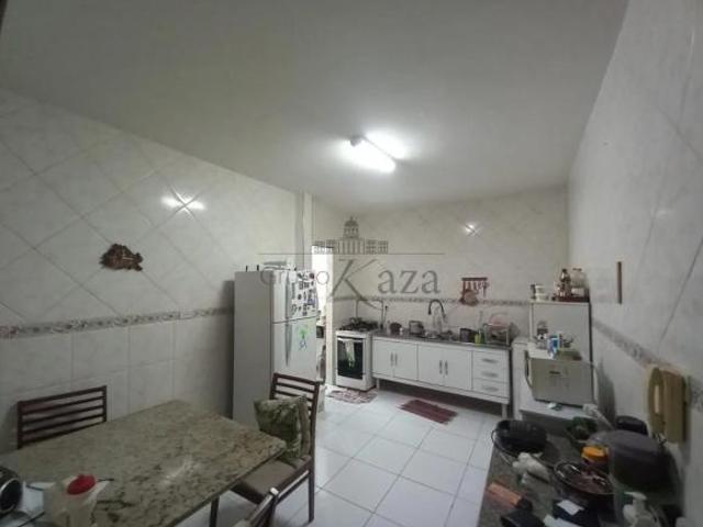 Casa Bosque dos Eucaliptos 3 Dormitórios 95m²