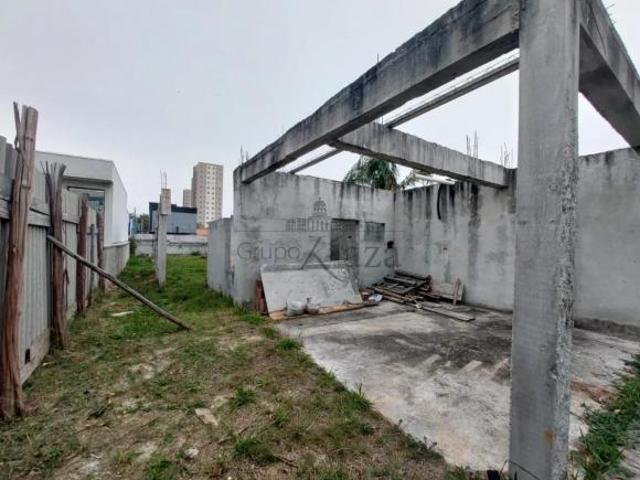 Casa Bosque dos Manacás oportunidade está no preço de um terreno mas já com projeto e obra iniciada