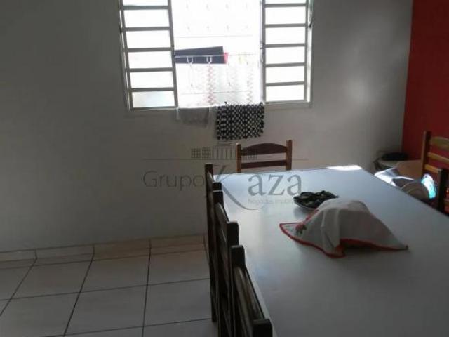 Casa Bosque dos Ypês 3 Dormitórios 150m²