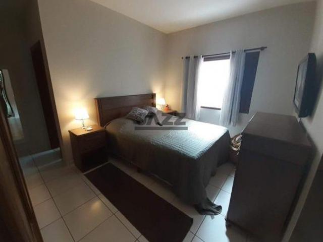 Casa Bosque dos Ypês com 3 Quartos e 2 banheiros