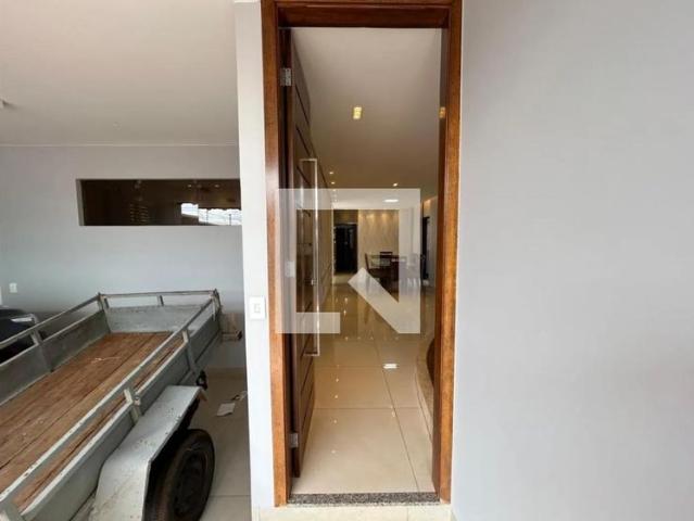 Casa, Brasil, 4 Quartos, 294 m2 Uberlândia