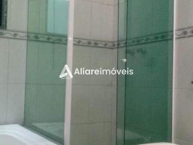 Casa c/ 3 quartos e 5 vagas, 260m², à venda no bairro Vila Trabalhista, por 1.000.000,00