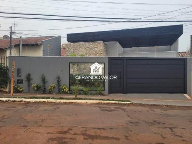 Casa c/ 3 Suítes, Área Gourmet, Piscina, próximo da Orla Morena