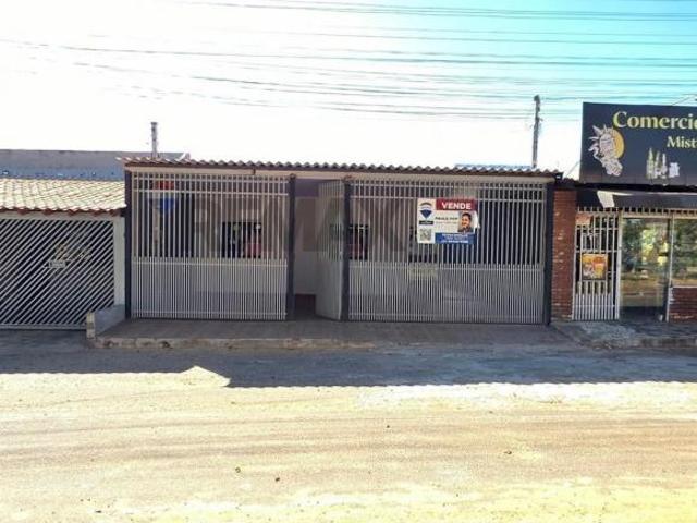 Casa c/ 2 quartos, 1 suíte, reformada, R$ 380.000,00 á vista Quadra 205 Recanto das Emas