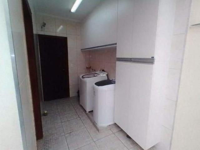 Casa c/ 4 quartos, 2 suítes e 4 vagas, 192m², à venda, no bairro Ipiranga, por 1.500.000,00