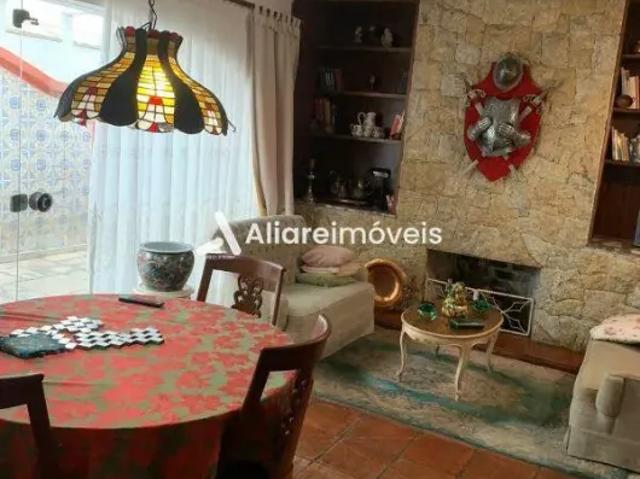 Casa c/ 5 quartos, 1 suíte e 5 vagas, 750m², à venda no bairro Mooca, por 3.392.000,00