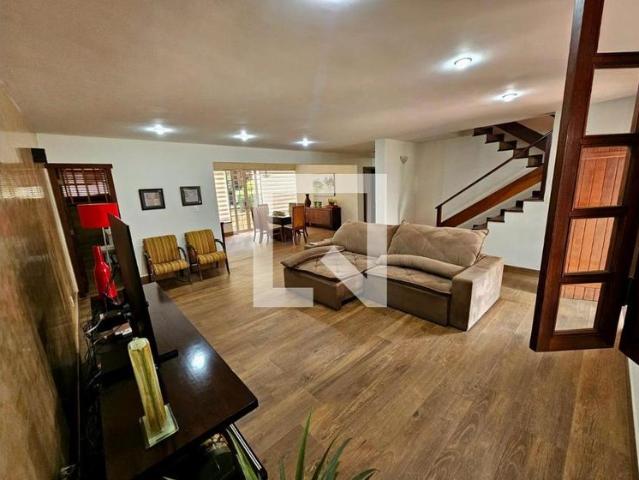 Casa, Cabral, 3 Quartos, 240 m2 Contagem