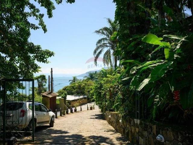 Casa Caiçara: Conforto e Lazer em Ilhabela