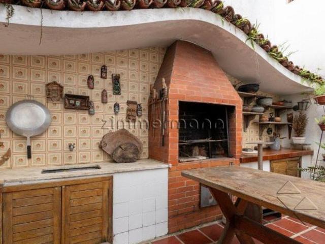 CASA CAMPO BELO 3 DORMITÓRIOS 1 VAGA