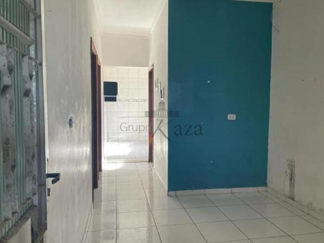 Casa Campo dos Alemães 3 Dormitórios 100m²