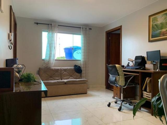 CASA CANDANGOLÂNDIA, 3 QUARTOS SENDO 2 SUÍTES, NASCENTE, VAGAS GARAGEM