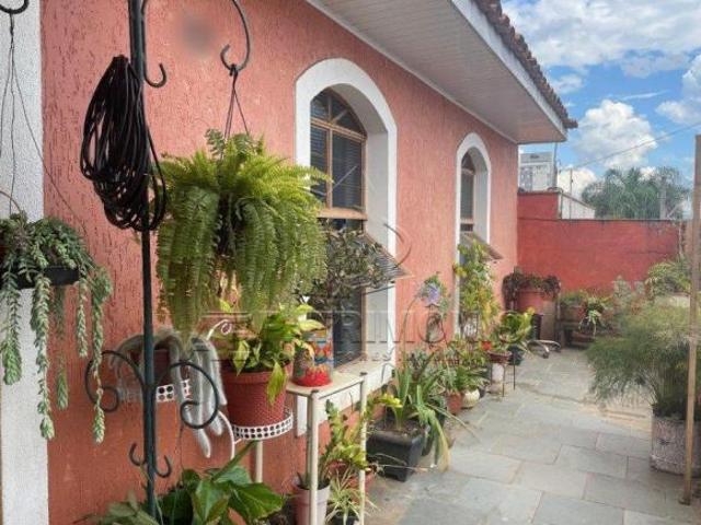 CASA CARVALHO COM 2 QUARTOS