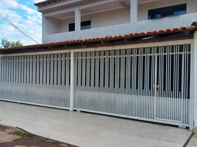 Casa Ceilândia Sul – Guariroba QNN 18 Sobrado com 6 quartos, excelente localização, estuda troca