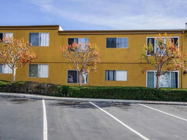 Casa Celeste 1 Bedroom Apartment for Rent at 500 Townsite Dr, Vista, CA 92084 Vista