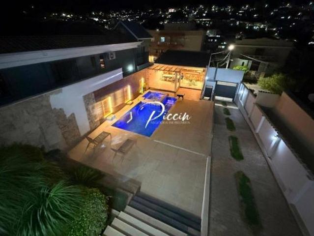 Casa central em São Lourenço