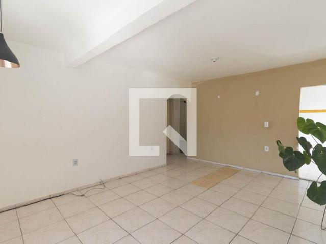 Casa, Centro, 2 Quartos, 70 m2 São Gonçalo