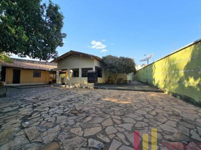Casa, Centro, Uruaçu, GO