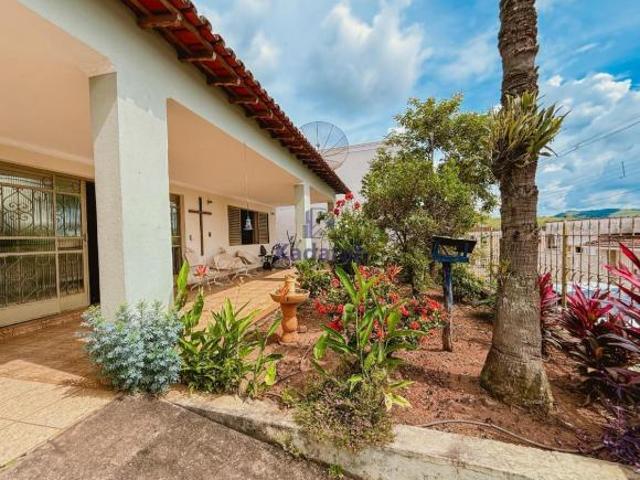 Casa, Centro, Areado, MG