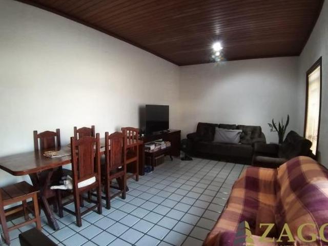 Casa Centro de Franca por R$ 400.000,00
