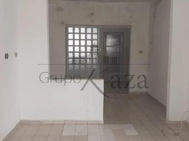 Casa Centro Jacareí 3 Dormitórios 201,22m²