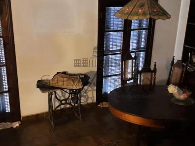 Casa Centro Jacareí 5 Dormitórios 400m² Estuda Permuta