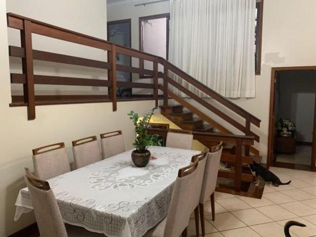 Casa | Champagnat | Londrina