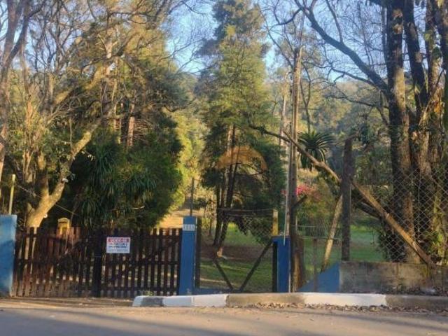 Casa Chácara Área Construída 900m2, em um terreno de 5000metros Granja Viana SP