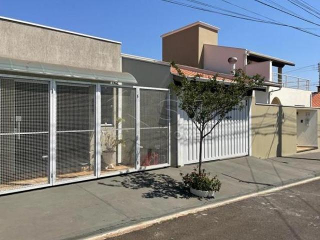 CASA CHÁCARA DOS PINHEIROS BOTUCATU / SP