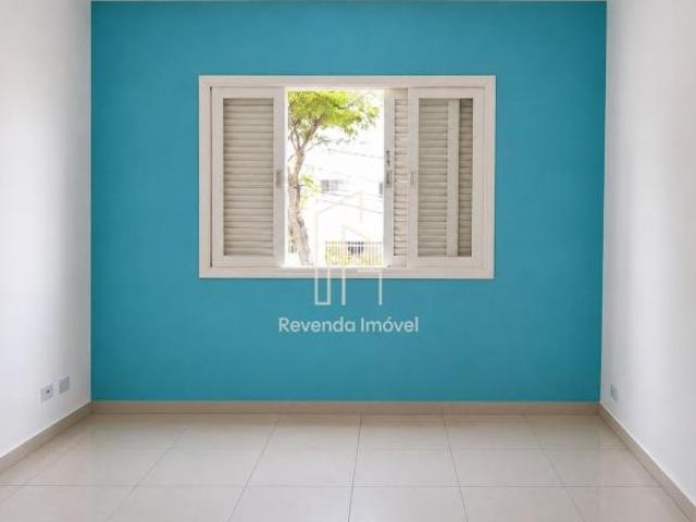 Casa, Chácara Inglesa de 250m² com 3 dormitórios/1 suite, 4 banheiros e 3 vagas