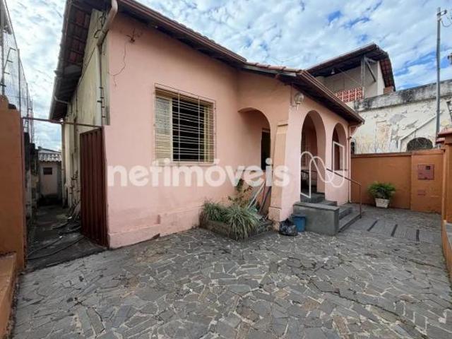 Casa Charmosa no bairro Santa Tereza: Tradição, Charme e grande potencial