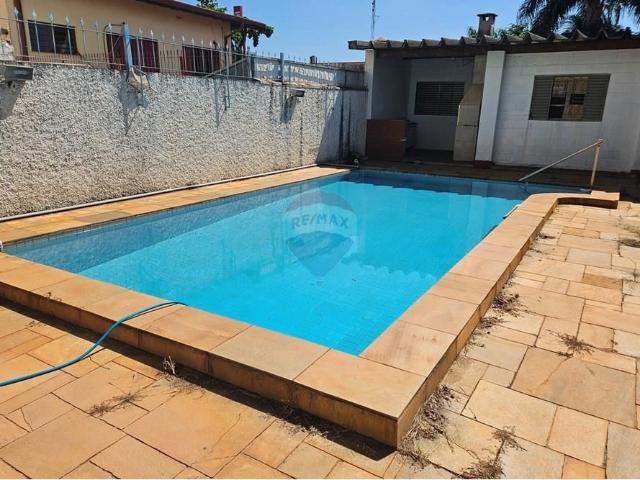 Casa Charmosa no Centro de Cosmópolis: 228 m²