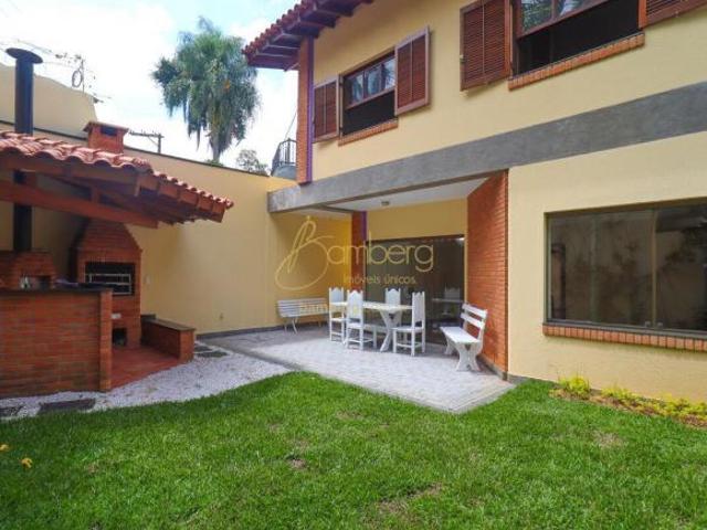 Casa charmosa em rua fechada no Morumbi Segurança e conforto!