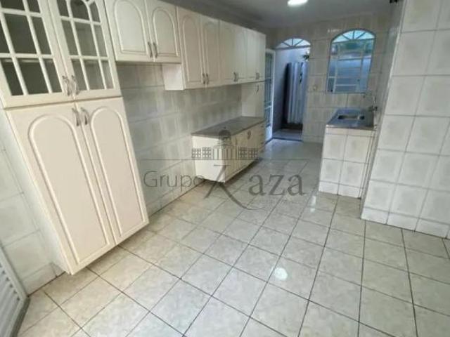 Casa Cidade Vista Verde 5 Dormitórios 250m²