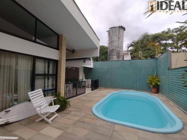 CASA CINEMATOGRAFICA NA PRAIA DA ENDEADA,A 50 MTS DA AREIA,06 QUARTOS 04 SUITES,PISCINA,CHURRASQUE