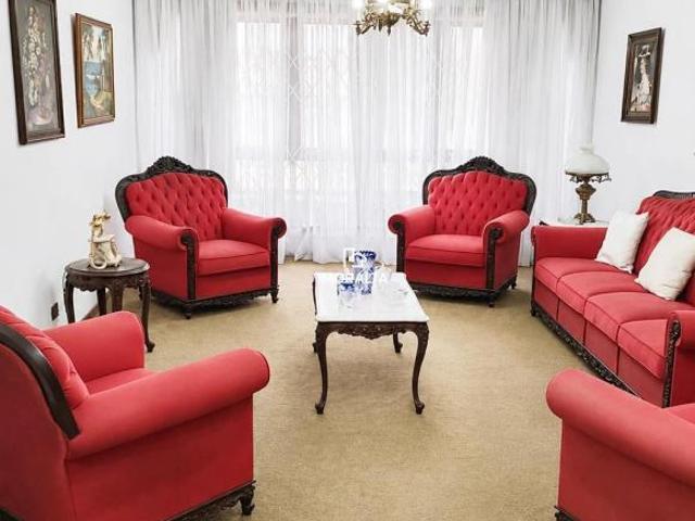Casa Clássica de Alto Padrão com 4 Quartos no São Pedro