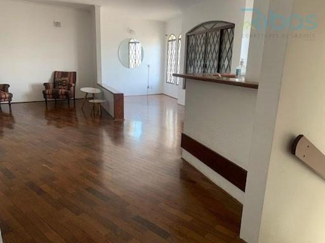 Casa Clássica em Jardim Coronel Peroba R$ 900.000