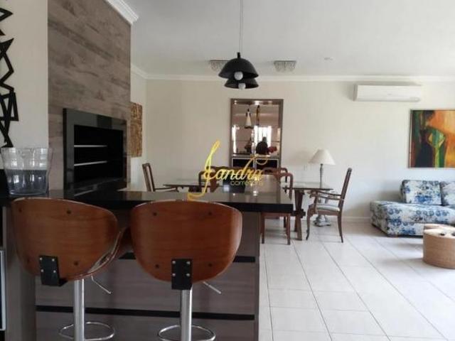 Casa climatizada com 04 dormitórios Atlantida