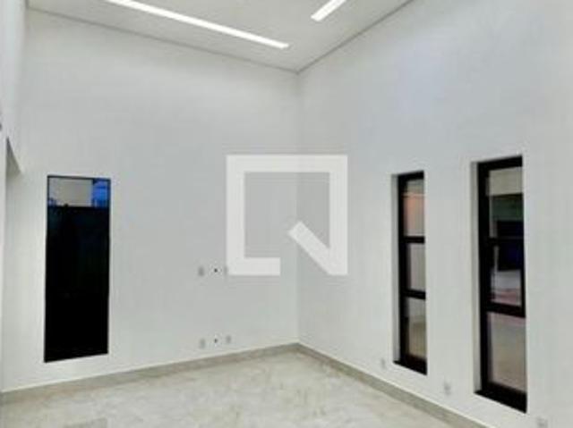 Casa, Colônia Agrícola Samambaia, 3 Quartos, 190 m2 Brasília