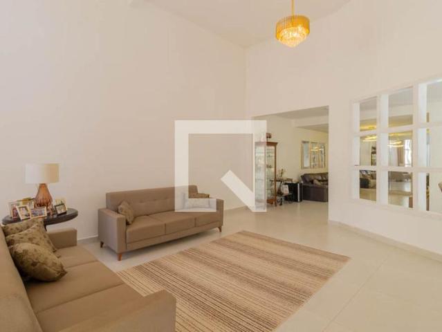 Casa, Colônia Agrícola Samambaia, 5 Quartos, 245 m2 Brasília