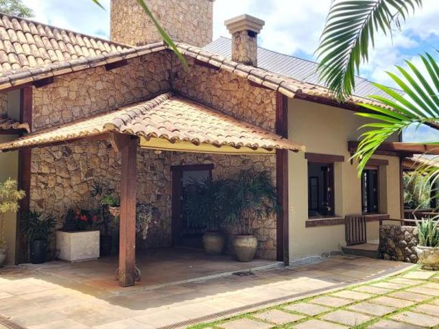 Casa Colonial à Venda no Condomínio Águas Claras Brumadinho