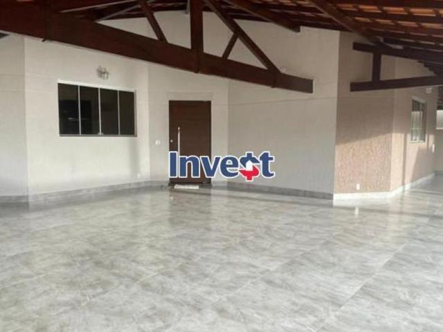 Casa Colonial em Lote de 400m² com 03 Suítes DCE Armários Planejados e Lazer Completo na Rua 12 Vi