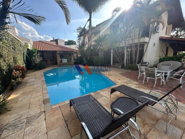 Casa colonial, 4 quartos, piscina e quintal amplo Ingá Alto Betim/MG