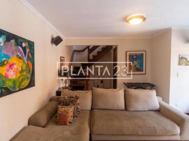 Casa com 400 m², 4 quartos sendo 3 suítes à venda no bairro Lapa