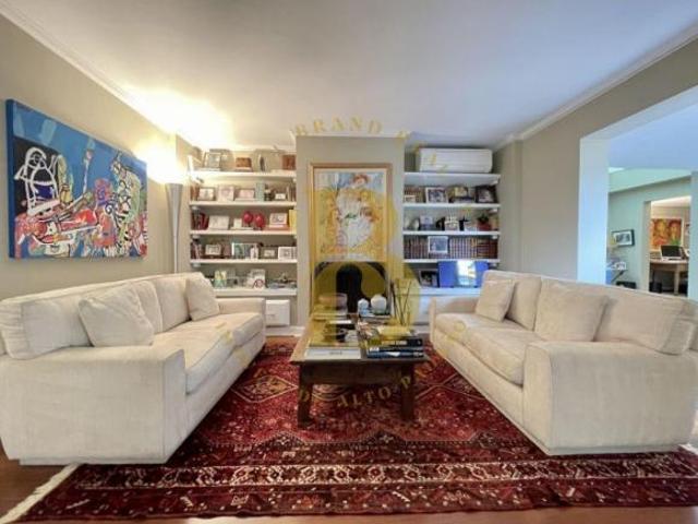 Casa com 400 m², 4 quartos sendo 2 suítes à venda no bairro Cidade Jardim