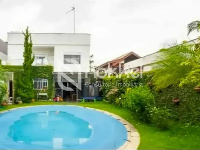 Casa com 400 m², 4 quartos sendo 4 suítes à venda no bairro Planalto Paulista